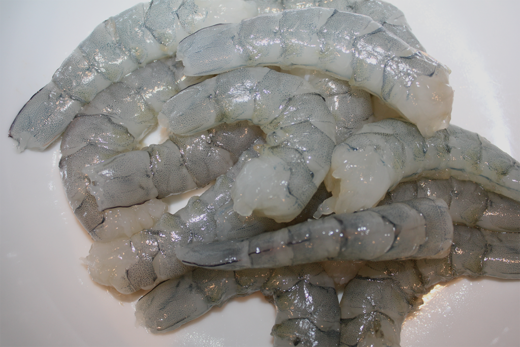 Using genomic models to evaluate meat yield of Pacific white shrimp ...